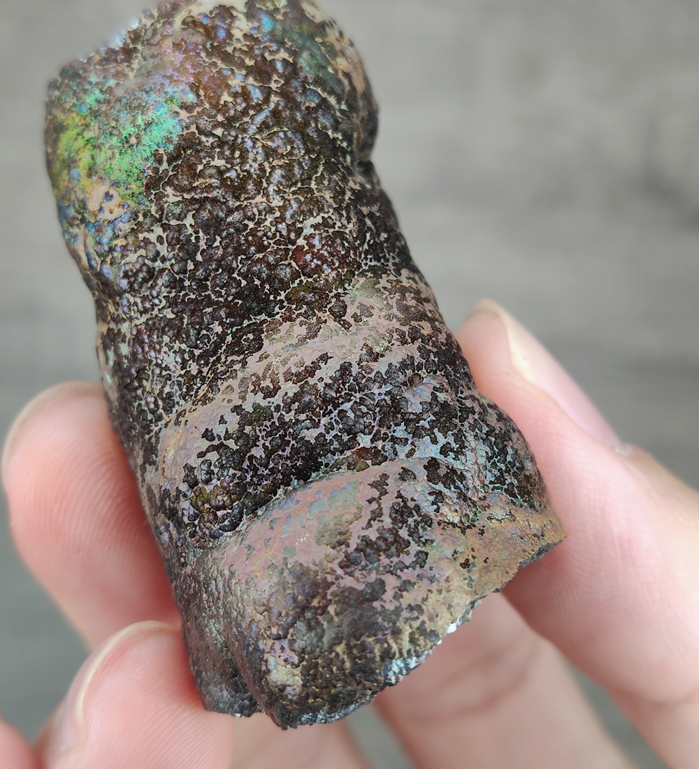 | Goethite Pillar(5cm) | Top premium rare Iridescent Goethite, Turgite ...